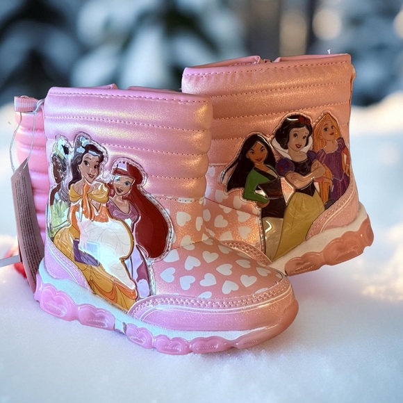Disney | Shoes | Disney Princess Nwt Adorable Pink Princess Quilted ...